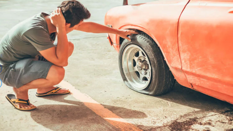 Tutorial Lengkap Mengganti Ban Mobil Bocor Dengan Mudah